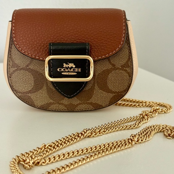 Coach | Bags | Morgan Card Case On A Chain In Colorblock Signature ...